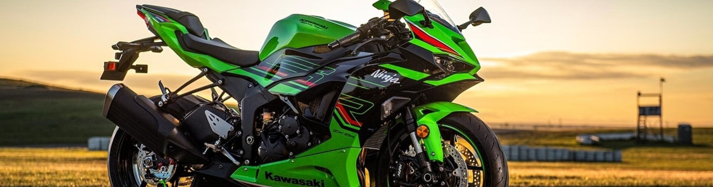 Kawasaki lanseaza noua Ninja ZX-6R 2024
