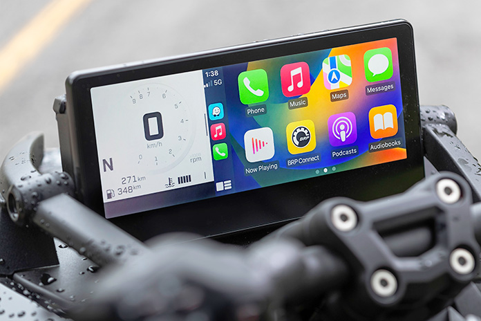 Upgrade-uri Can-Am Spyder 2024: display de 10,25" si scheme noi de culoare